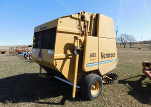 SOLD - Vermeer 605K Hay and Forage with --- Bales | Tractor Zoom