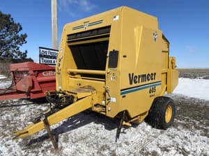 SOLD - VERMEER 605L Hay and Forage with --- Bales | Tractor Zoom