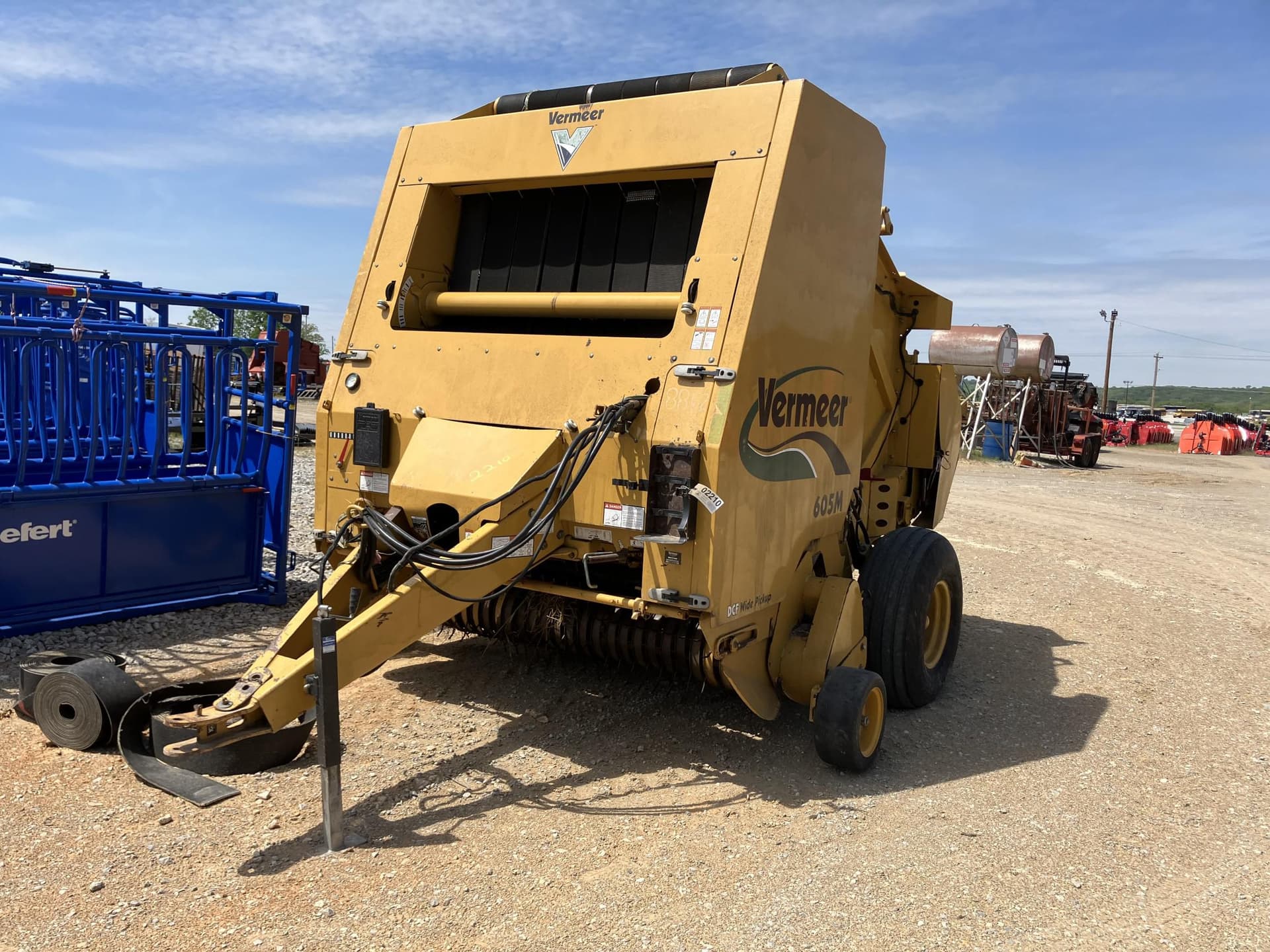 Vermeer 605M Hay and Forage Balers - Round for Sale | Tractor Zoom