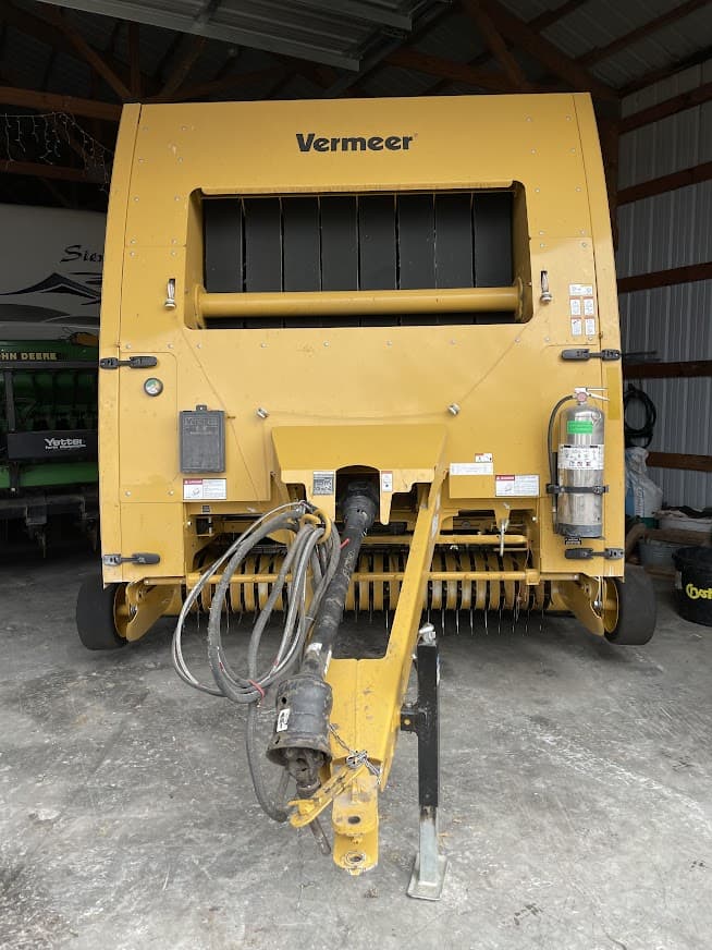 Vermeer 605N Hay and Forage Balers - Round for Sale | Tractor Zoom