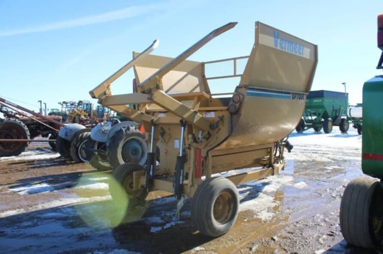 Vermeer BP7000 Hay and Forage Bale Processors for Sale | Tractor Zoom