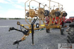 SOLD - Vermeer TE330 Lot No. 4407 Hay and Forage with 33 ft | Tractor Zoom