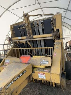 SOLD - Vermeer Model 605 Super F Round baler Hay and Forage with ...