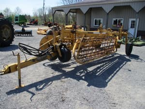 SOLD - VERMEER R-23 TWIN RAKE Hay and Forage | Tractor Zoom