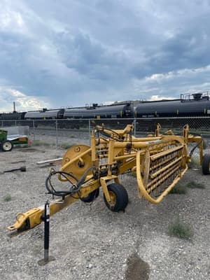 SOLD - Vermeer R23 Stock No. 87268 Hay and Forage with 25 ft | Tractor Zoom