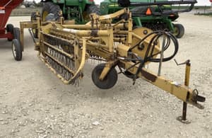 SOLD - Vermeer R23 Lot No. 947 Hay and Forage | Tractor Zoom