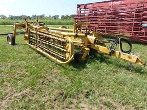 SOLD - Vermeer R23 Lot No. 606 Hay and Forage | Tractor Zoom