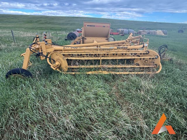 Vermeer R-23 Lot No. 18696 Hay and Forage For Sale | Tractor Zoom