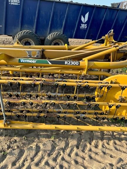 Vermeer R2300 Hay and Forage Hay - Rakes/Tedders for Sale | Tractor Zoom
