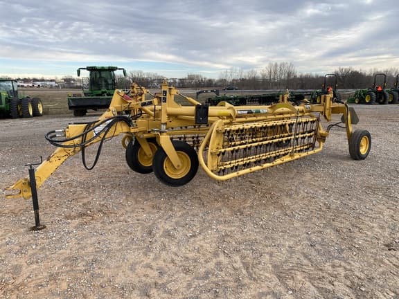 Vermeer R2300 Hay and Forage Hay - Rakes/Tedders for Sale | Tractor Zoom
