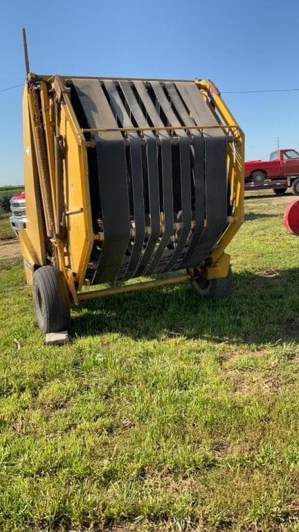 Vermeer 605C Hay and Forage Balers - Round for Sale | Tractor Zoom