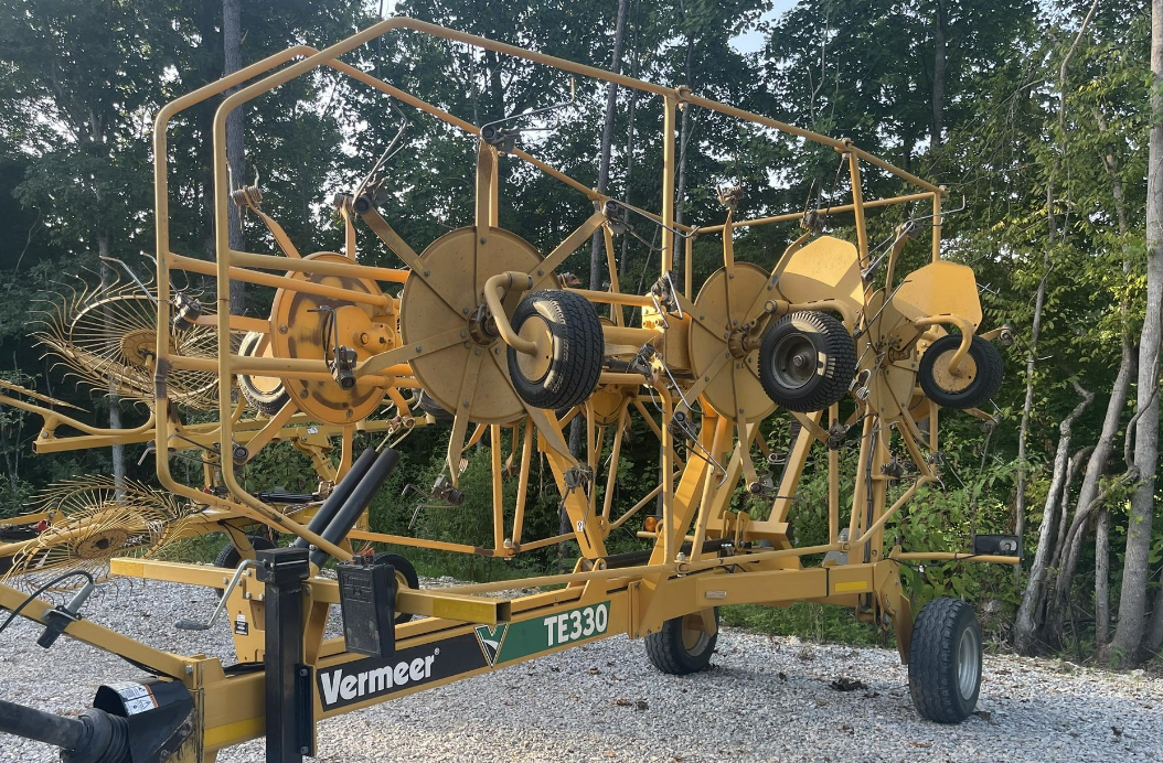 SOLD - Vermeer TE330 Lot No. 131400e8-18ea-11ed-8bec-0246304ce823 Hay ...
