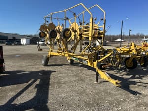 SOLD - Vermeer TE330 Lot No. 123 Hay and Forage | Tractor Zoom