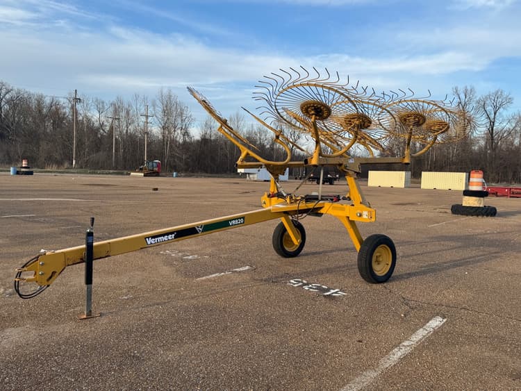 Vermeer VR820 Hay and Forage Hay - Rakes/Tedders for Sale | Tractor Zoom