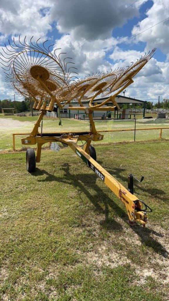 Vermeer VR1022 Hay and Forage Hay - Rakes/Tedders for Sale | Tractor Zoom