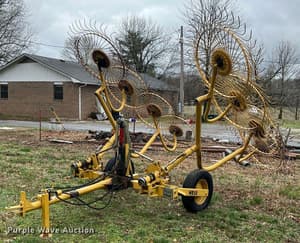 SOLD - Vermeer WR20 hay rake Hay and Forage with 8 ft | Tractor Zoom