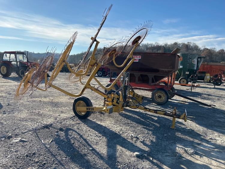SOLD - Vermeer WR20 Hay and Forage Hay - Rakes/Tedders | Tractor Zoom