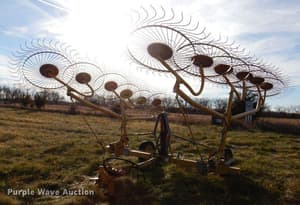 SOLD - Vermeer WR24 hay rake Hay and Forage | Tractor Zoom