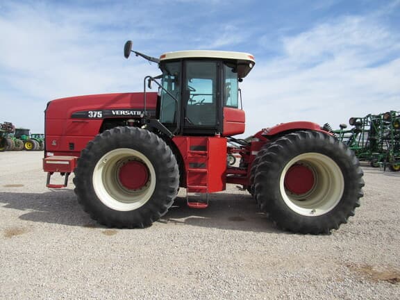 Versatile 375 Tractors 300 to 424 HP for Sale | Tractor Zoom