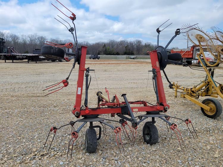Vicon 523T Hay and Forage Hay - Rakes/Tedders for Sale | Tractor Zoom