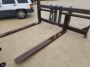 Volvo Pallet Forks Stock No. 520 Construction For Sale | Tractor Zoom