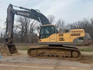 SOLD - Volvo EC330CL Lot No. 7798 Construction with 2,458 Hrs | Tractor ...
