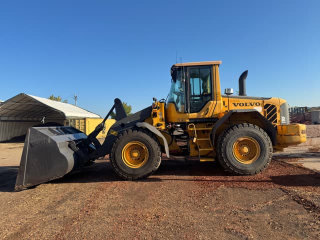 Volvo L90F Lot No. 245 Construction For Sale with 13,203 Hrs | Tractor Zoom