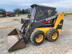 SOLD - VOLVO MC80B CAB SKID STEER Construction with 800 Hrs | Tractor Zoom
