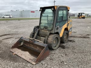 SOLD - Volvo MC85C Lot No. 1151 Construction with 2,047 Hrs | Tractor Zoom