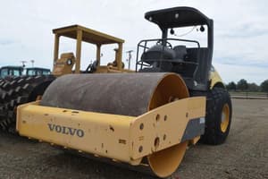 Volvo SD100D Lot No. 8863 Construction For Sale with 123 Hrs | Tractor Zoom