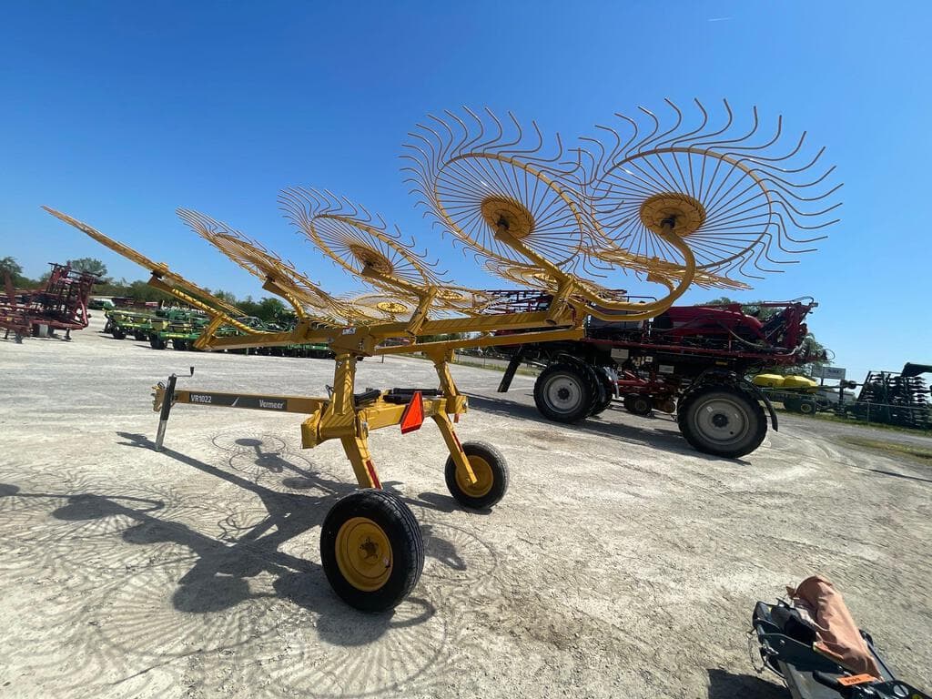 Vermeer VR1022 Hay and Forage Hay - Rakes/Tedders for Sale | Tractor Zoom