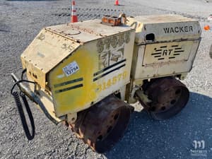 SOLD - Wacker RT820 Lot No. 12754 Construction with 576 Hrs | Tractor Zoom