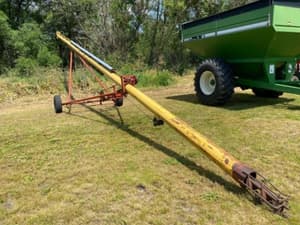 SOLD - Westfield W80-51 Lot No. 33 Harvesting with 51 Ft | Tractor Zoom
