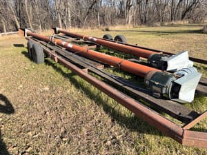 SOLD - Westfield 8x30 Lot No. 38 Harvesting with 30 Ft | Tractor Zoom