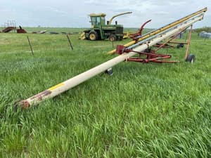 SOLD - Westgo Fieldmaster Lot No. 27 Harvesting with --- Ft | Tractor Zoom