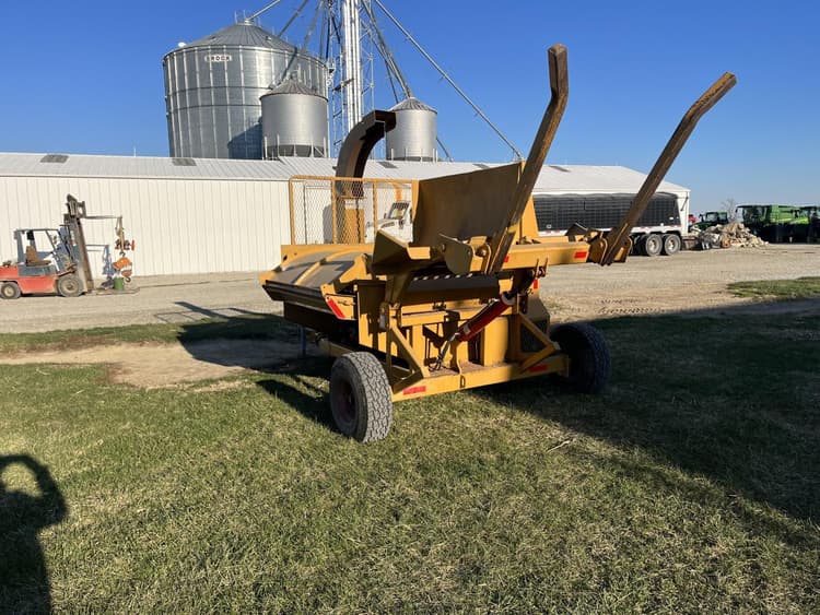 Haybuster 2564 Hay and Forage Bale Processors for Sale | Tractor Zoom