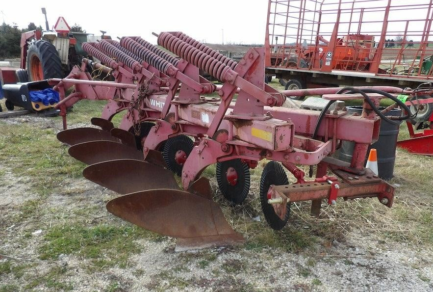 SOLD - White 508 Tillage with 4 Bottoms | Tractor Zoom