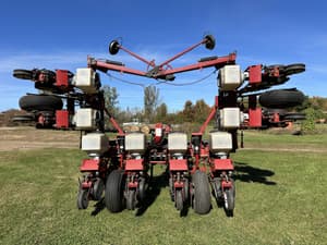 SOLD - White 5100 Lot No. 1290264 Planting with 8 Rows | Tractor Zoom