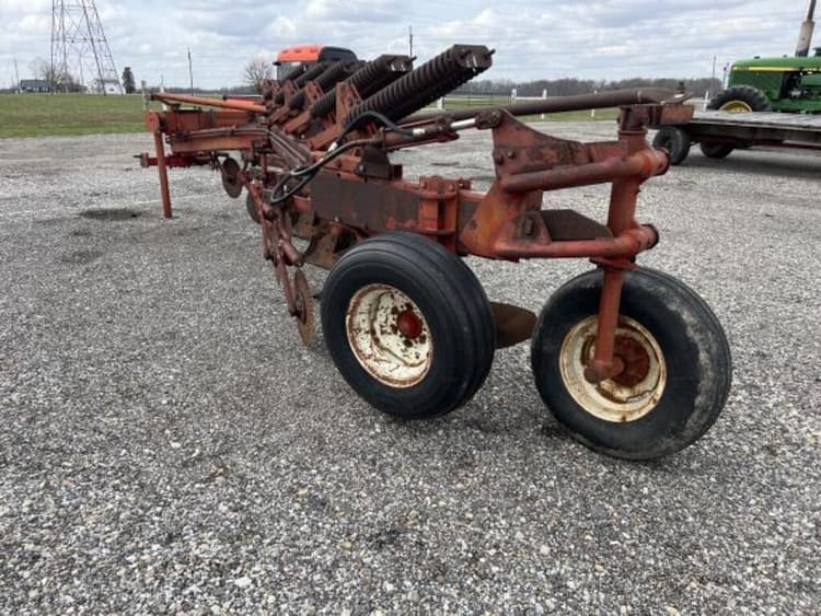 White 588 Tillage Plows for Sale | Tractor Zoom