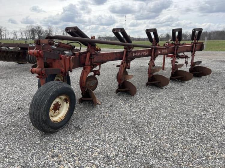 White 588 Tillage Plows for Sale | Tractor Zoom