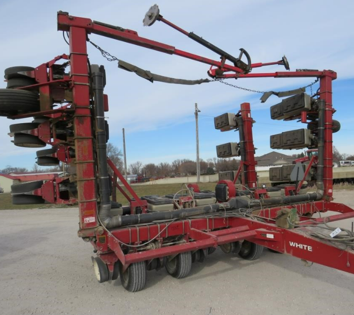 SOLD - White 6100 Planting with 12 Rows | Tractor Zoom