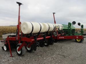 SOLD - White 6606 Stock No. 227926069 Planting with 11 Rows | Tractor Zoom