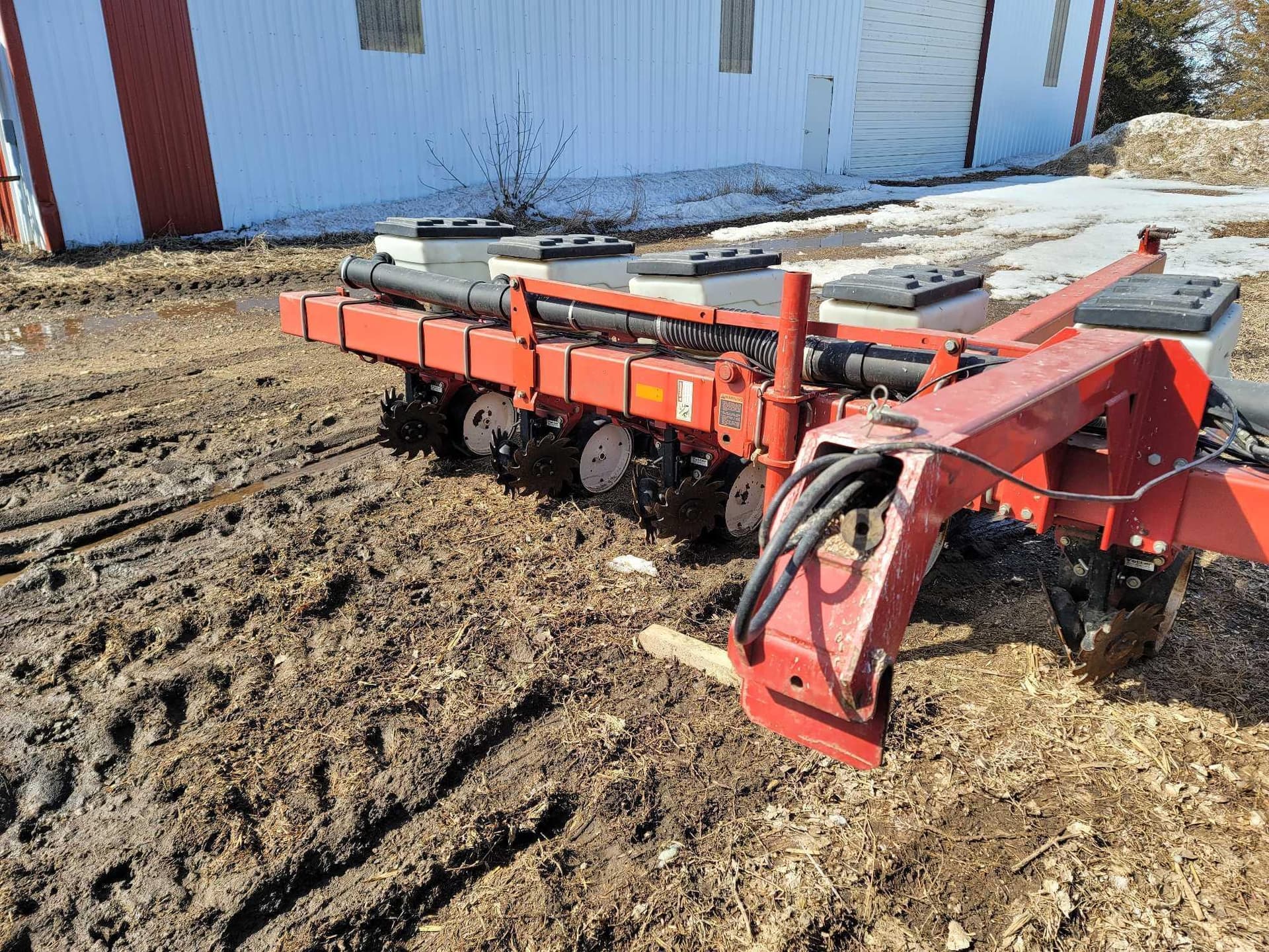 White 6900 Planting Planters for Sale | Tractor Zoom