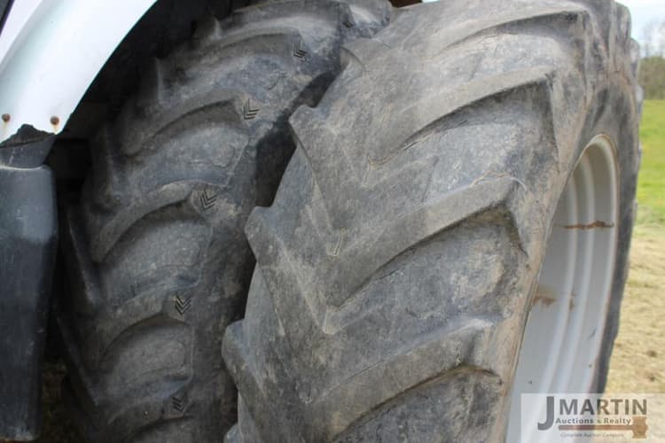 AGCO White 8810 Tractors 175 to 299 HP for Sale | Tractor Zoom