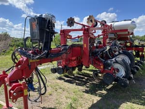 SOLD - White 8816 Stock No. 353862 Planting with 16 Rows | Tractor Zoom