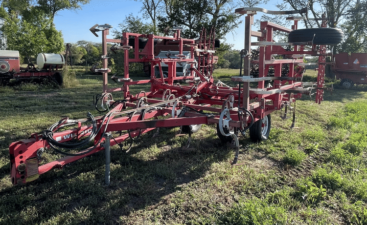 Wil-Rich 2500 Tillage Field Cultivators for Sale | Tractor Zoom