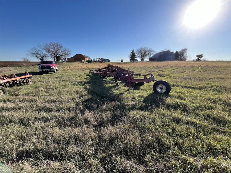 Wil-Rich 2900 Tillage Plows for Sale | Tractor Zoom