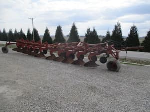 SOLD - WIL-RICH 2900 Stock No. 20774 Tillage with 10 Bottoms | Tractor Zoom