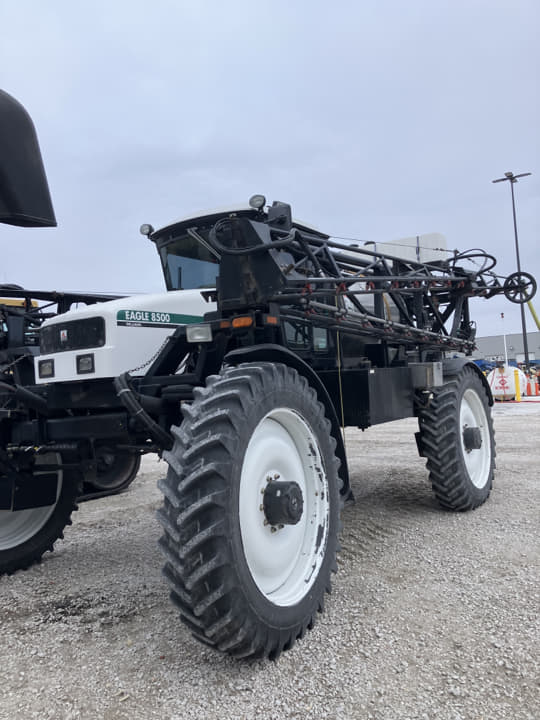 2002 Willmar 8500 Chemical Applicators Sprayers - Self Propelled for ...