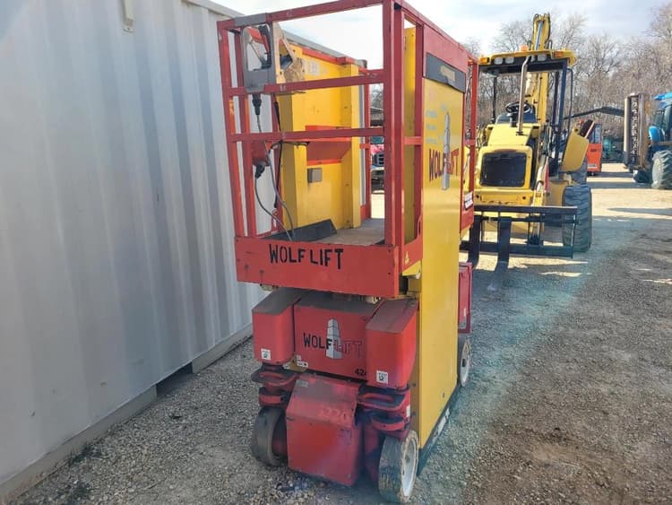 Wolf Lift 3020AE Construction Aerial Lifts for Sale | Tractor Zoom